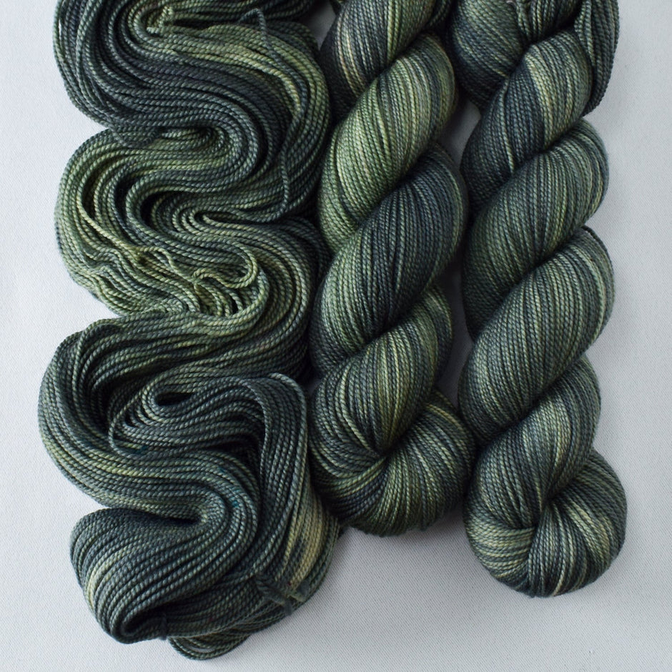 Hand-Dyed Yarns – Miss Babs